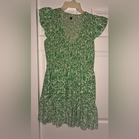 Universal Thread | Dresses | Nwot Green Flower Dress | Poshmark